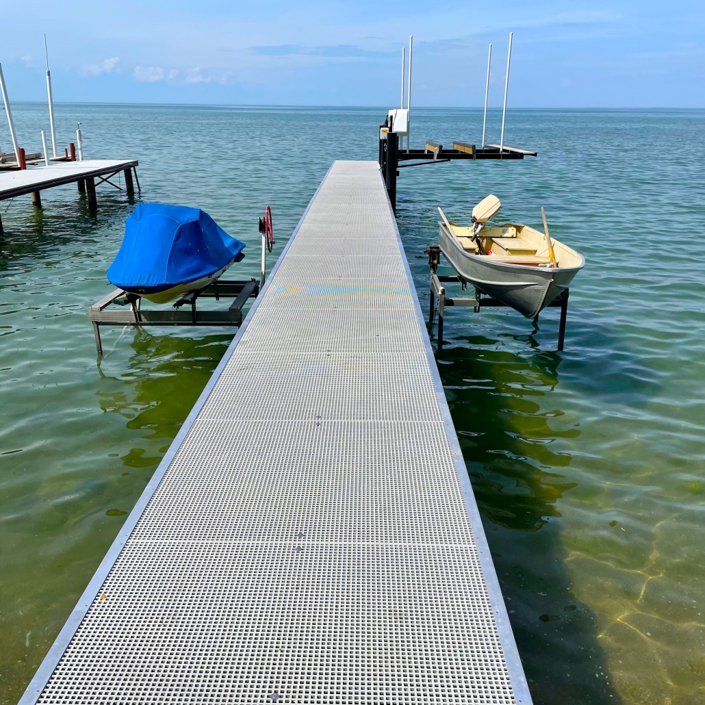 Fiberglass FRP Grating for Docks, Decks, Marinas and Boardwalks ...